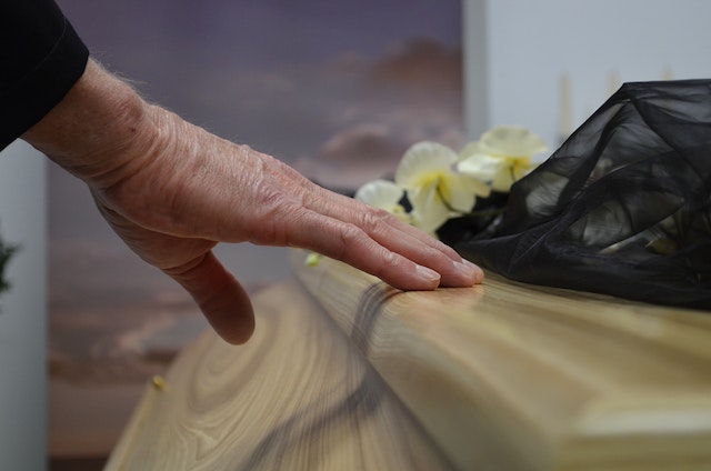 How to Choose a Casket - Funeral Home and Cremations